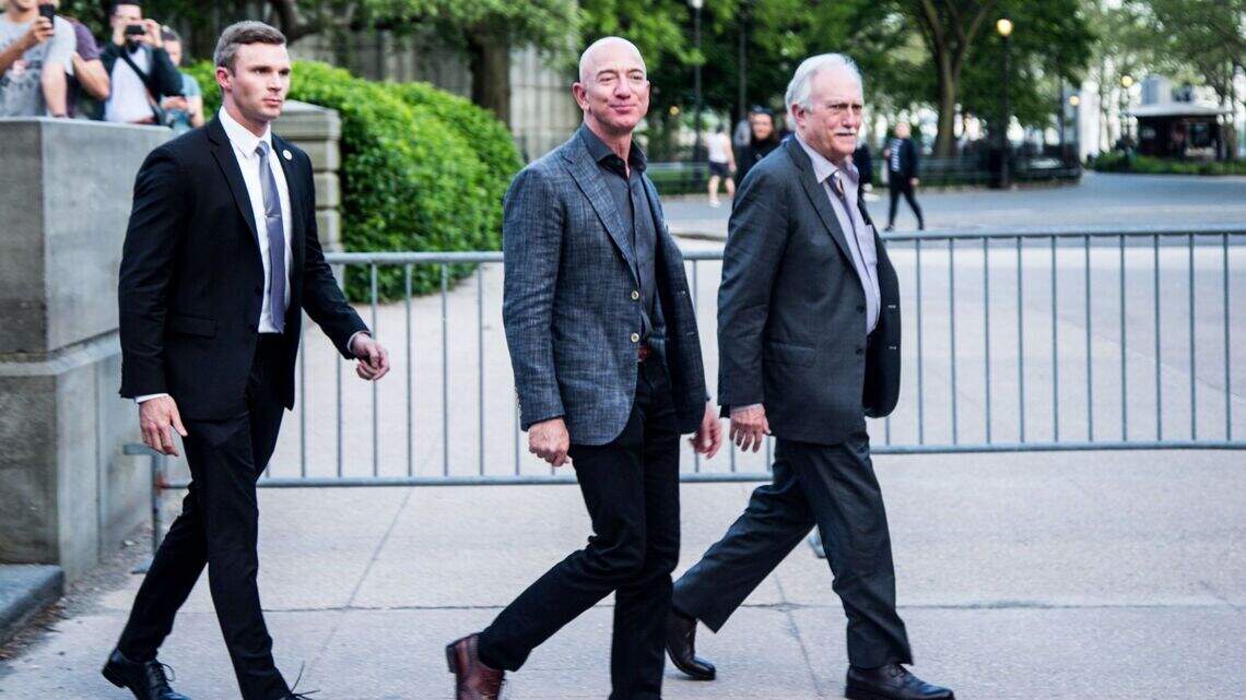 Jeff Bezos resalta la historia de su padre cuando llegó de Cuba | El ...
