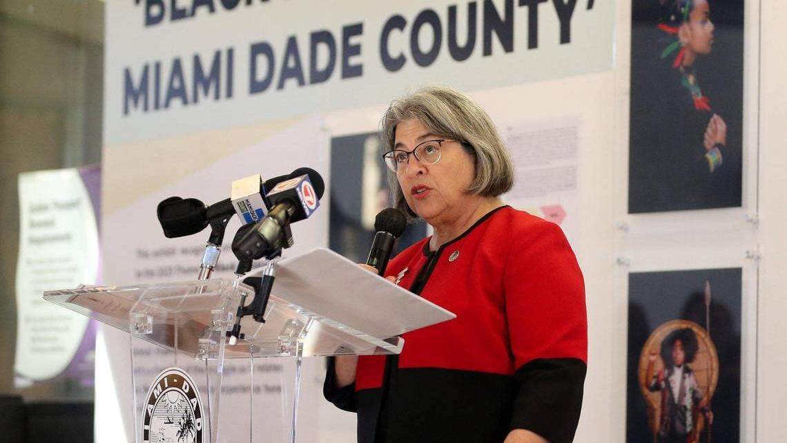 Junta de Miami-Dade se disculpa por llamar a DeSantis racista | El ...