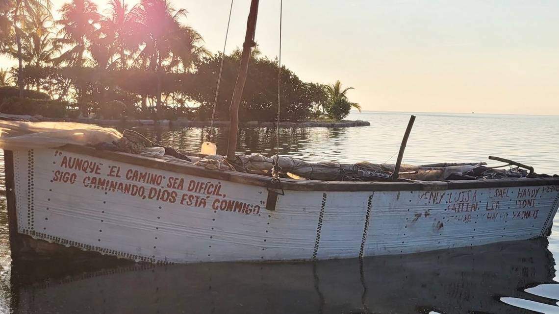 Llega un bote con migrantes cubanos a los Cayos de la Florida | El ...