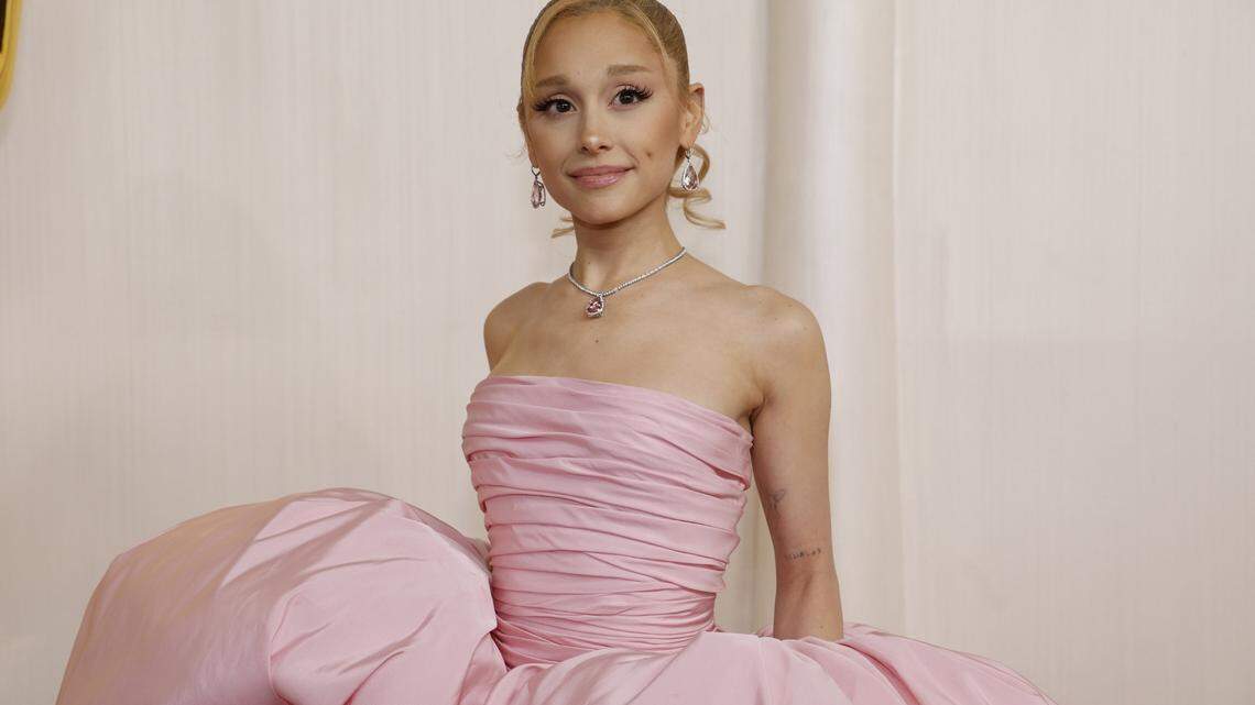 Ariana Grande spotted at Panthers game | Miami Herald