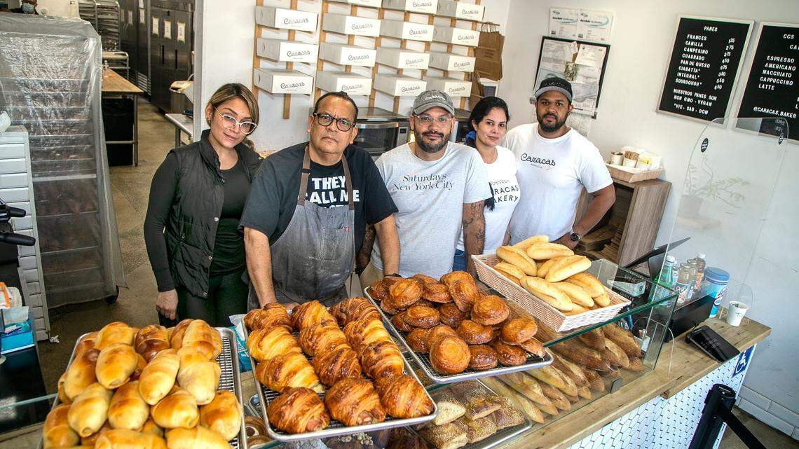 Caracas Bakery en Doral, hornea panes artesanales venezolanos | El ...