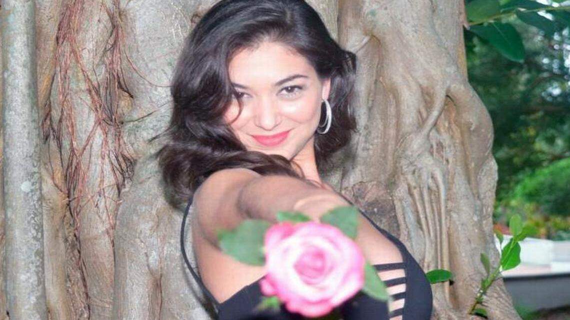 ¿Quiere salir con esta bella presentadora de Miami? Le costará dinero ...