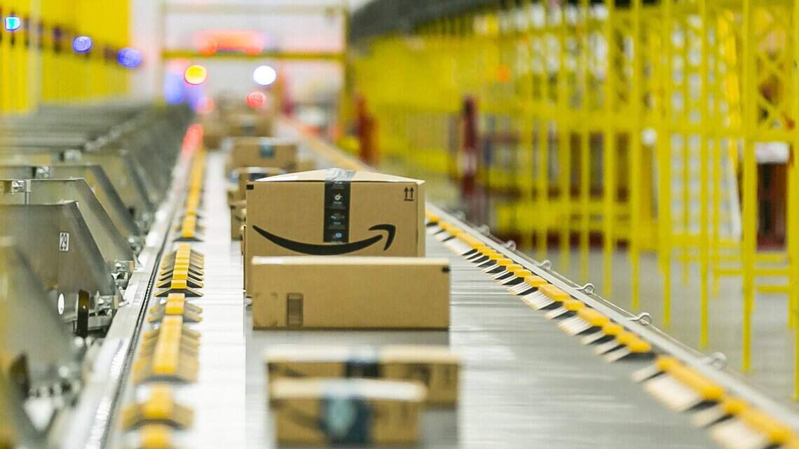 Florida Amazon warehouse employee tests positive for COVID-19 | Miami ...