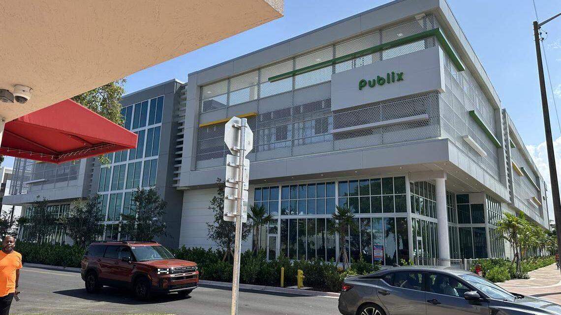 Un nuevo supermercado Publix se inaugura cerca de un lugar familiar: frente a un antiguo Publix ...