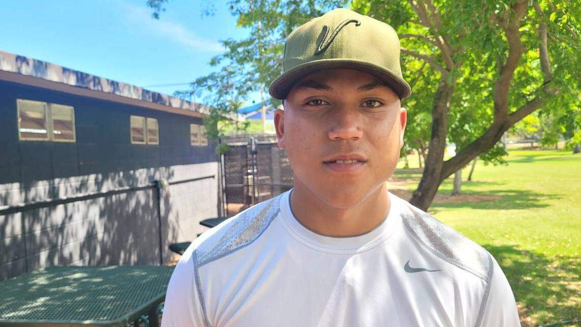 Pitcher cubano Bryan Chi logra un pacto con los Rangers de Texas | El ...