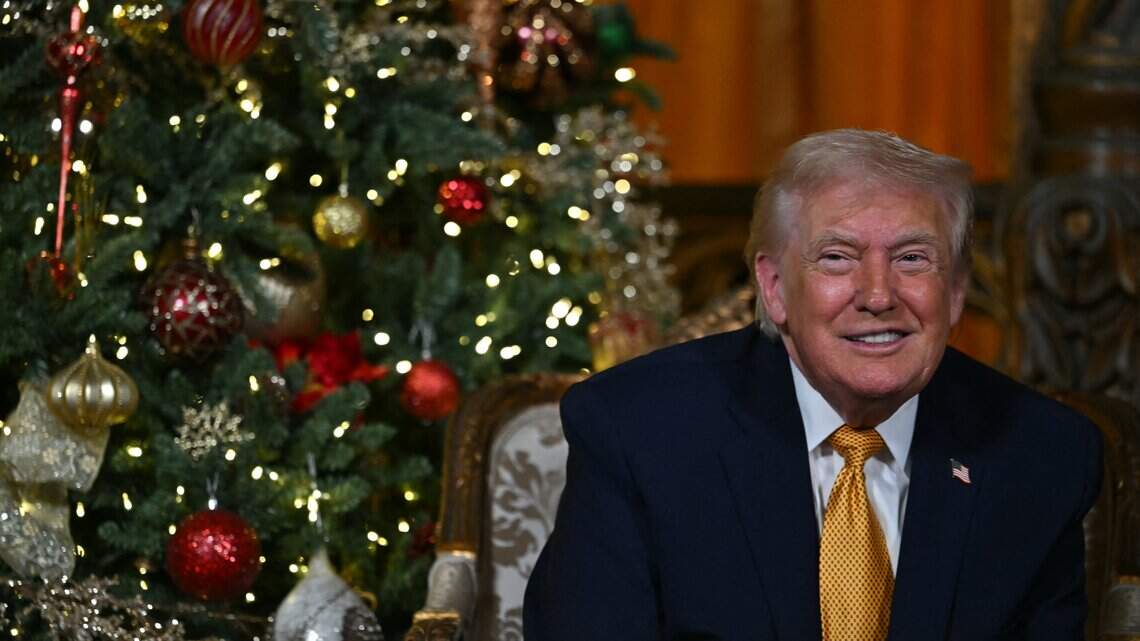 Trump Promete Vigilar Que Un Santa Claus “malo” No Se Infiltre En