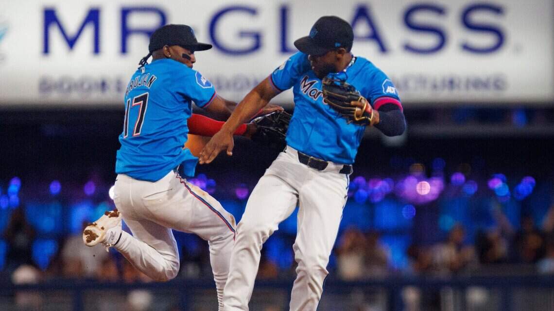 Los Marlins vencen a los Marineros y se llevan su segunda serie seguida ...